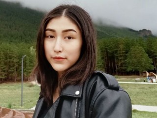 HatumiSou webcam model photos